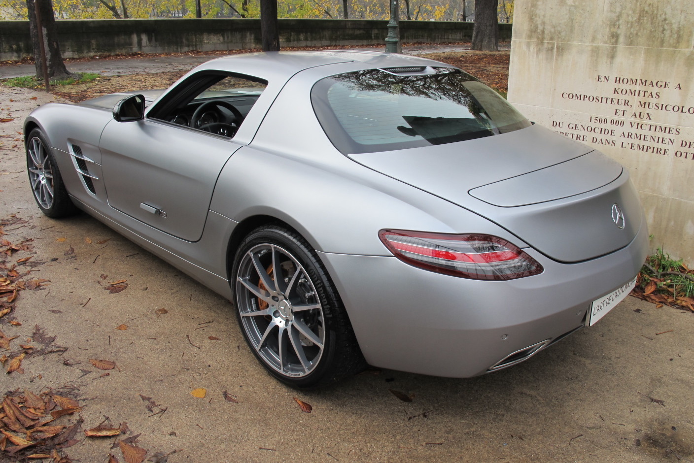 L'art de l'automobile | Mercedes SLS AMG Matt