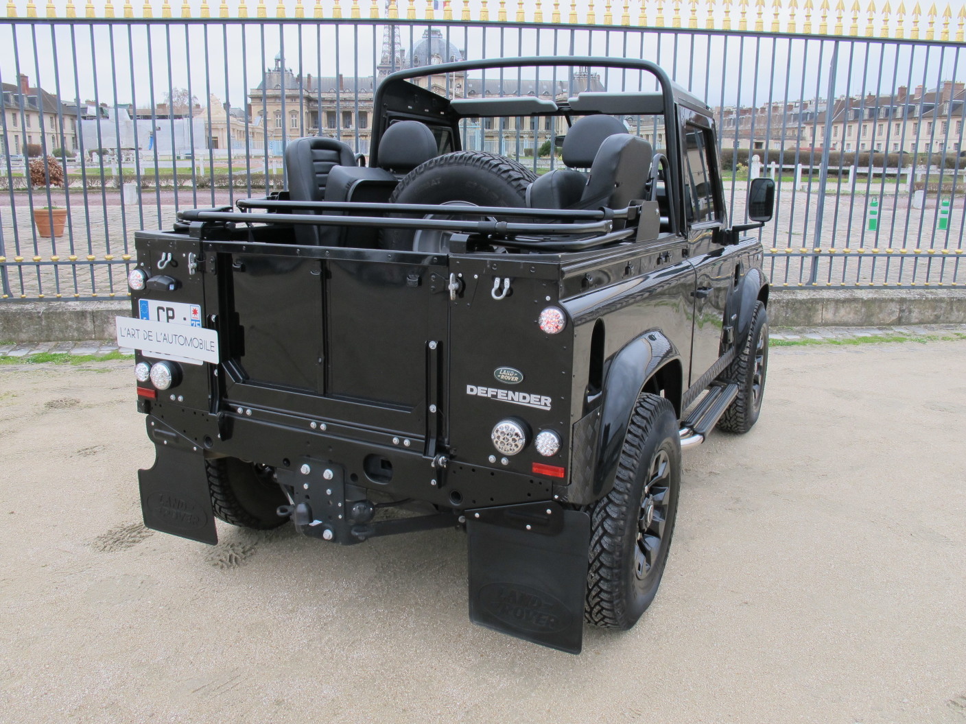 L'art de l'automobile | Land Rover DEFENDER EDEN PARK EDITION