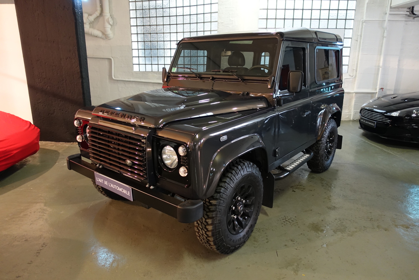 L'art de l'automobile | Land Rover Defender 90E MARK VI Black