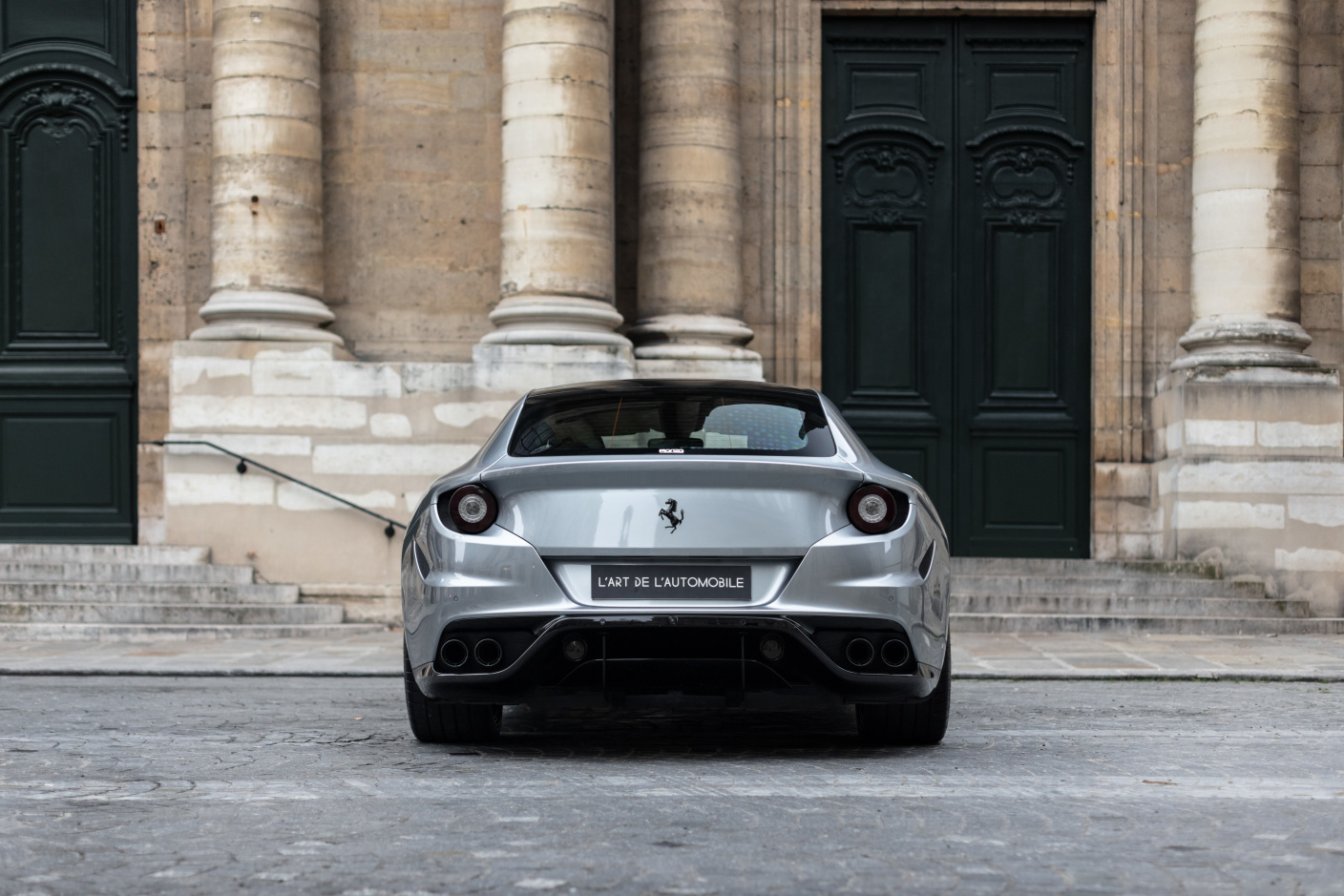 L'art de l'automobile | Ferrari FF V12 4RM