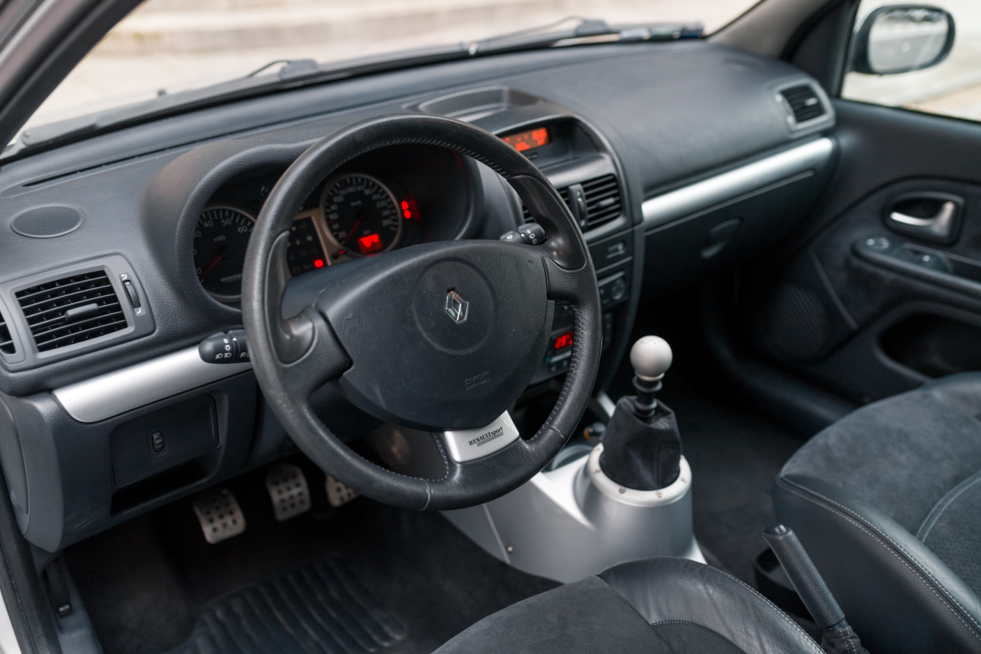 L'art de l'automobile | Renault Clio V6 Phase 2