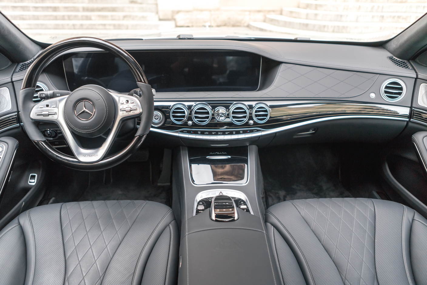 L'art de l'automobile | Mercedes Maybach S560