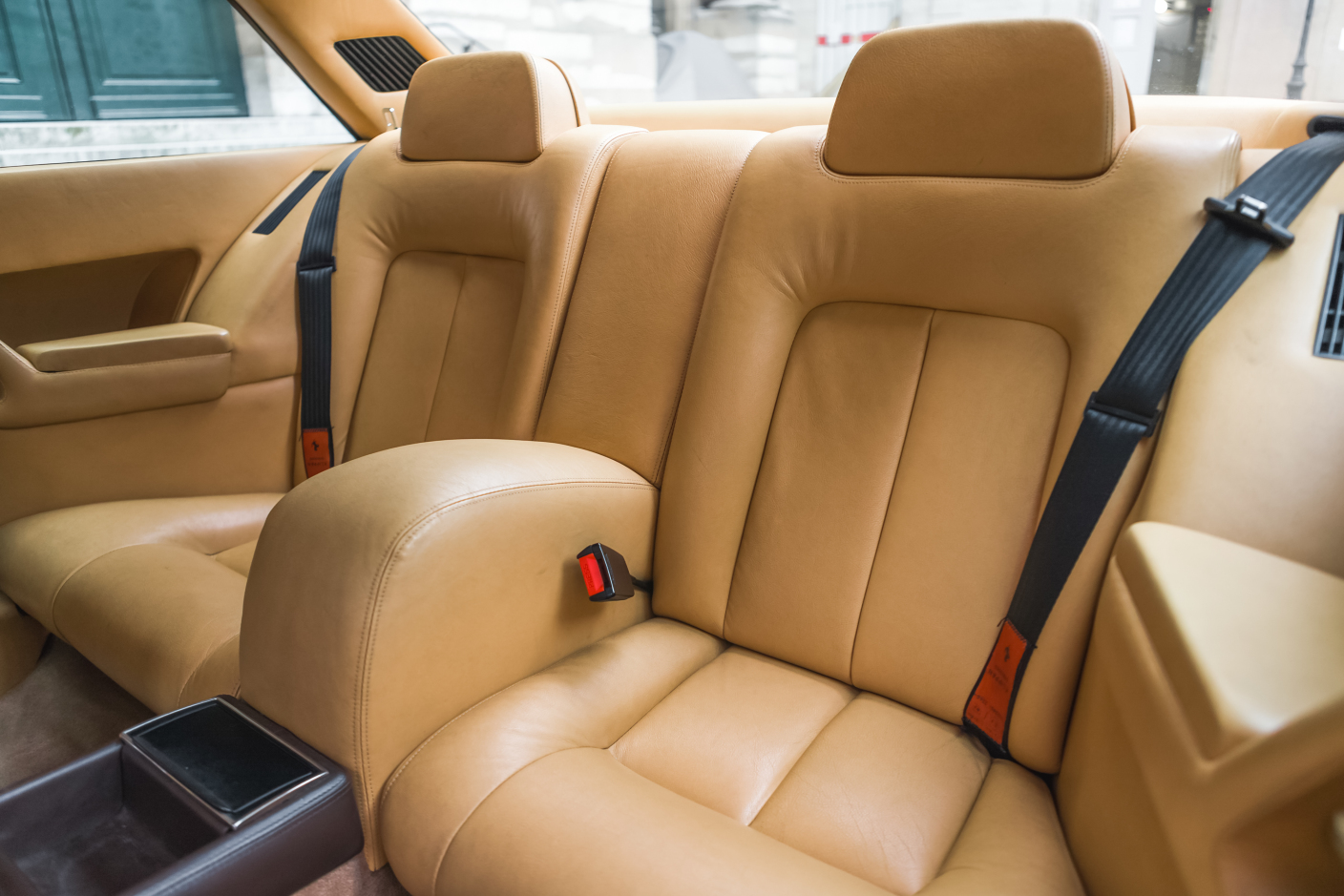 L'art de l'automobile | Ferrari 412i *2+2*