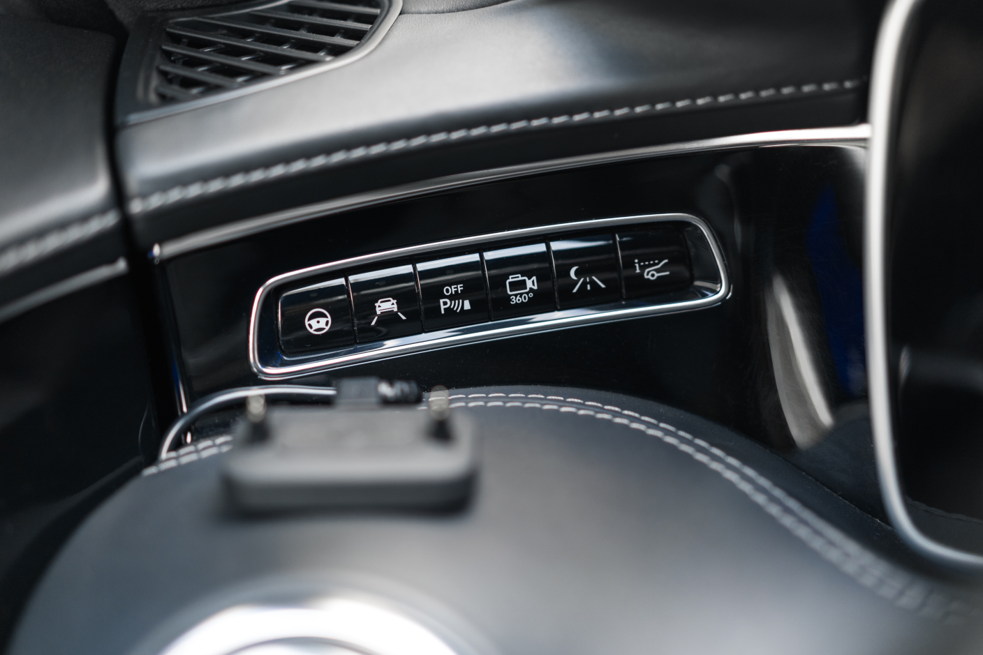 L'art de l'automobile | Mercedes S63 AMG 4Matic Coupé *Designo Magno