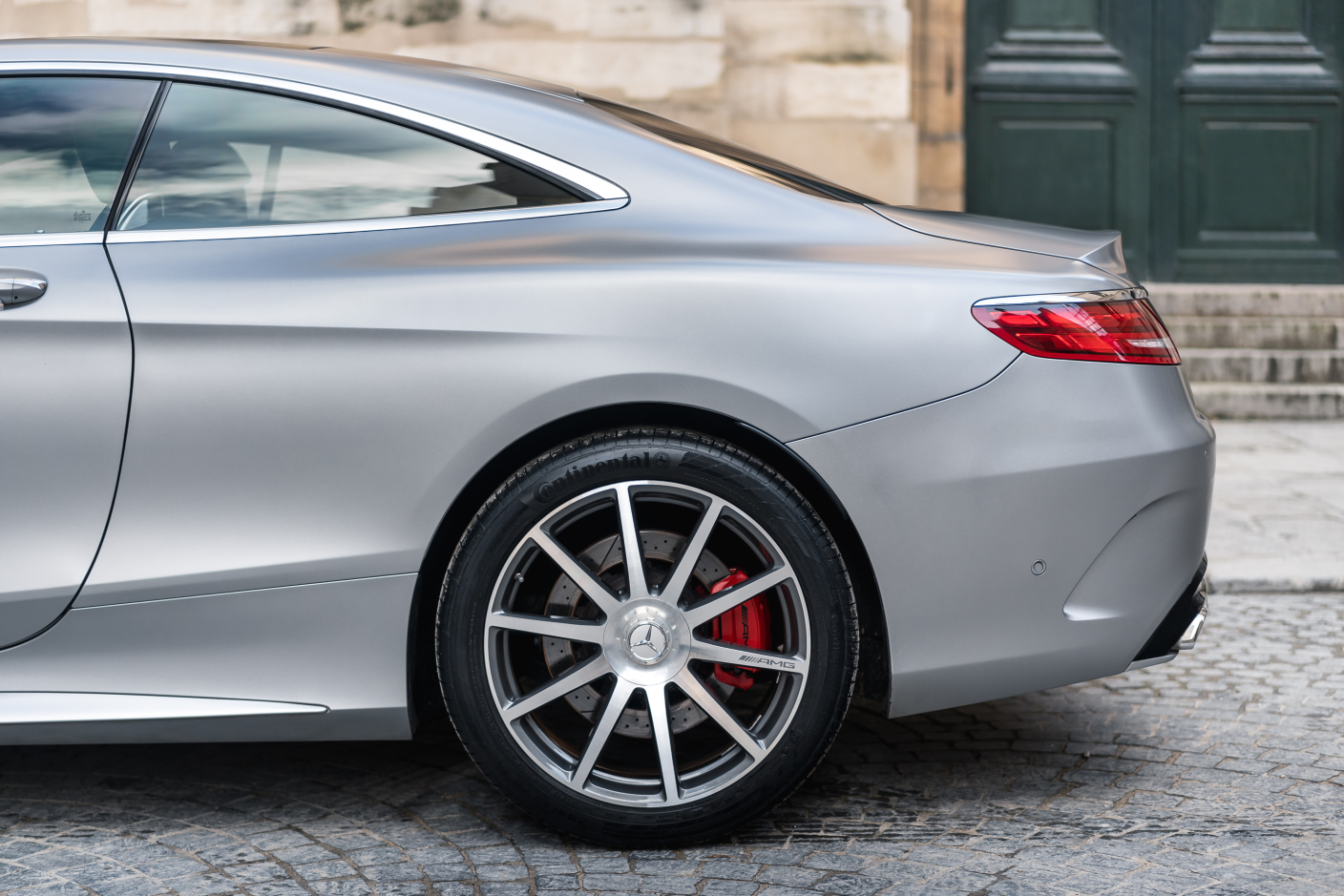 L'art de l'automobile | Mercedes S63 AMG 4Matic Coupé *Designo Magno