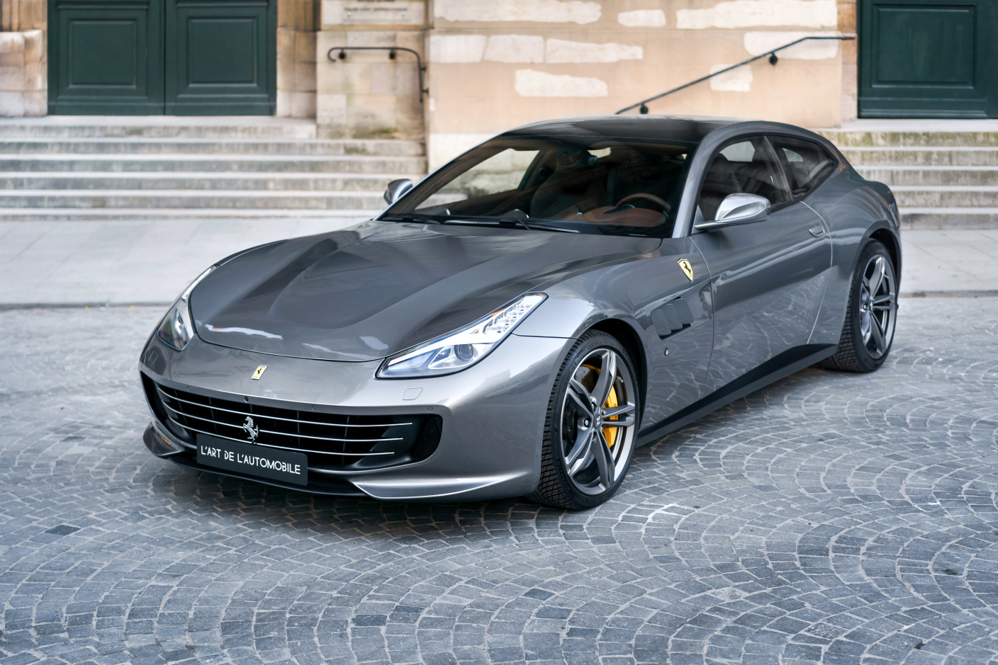 L'art de l'automobile | Ferrari GTC 4 Lusso V12 *Atelier*