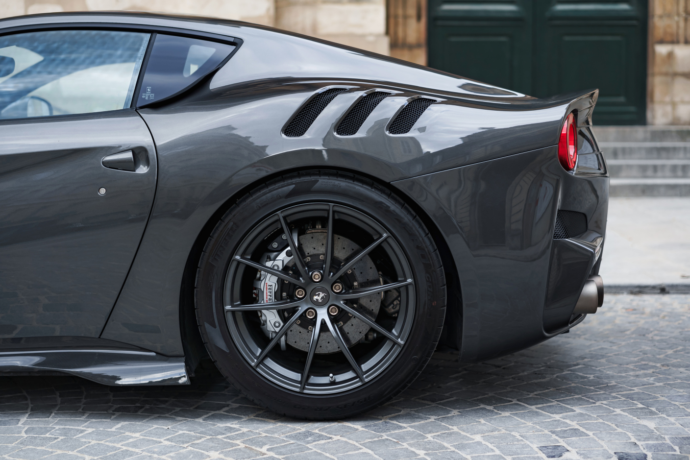 L'art de l'automobile | Ferrari F12 TDF *Tailor Made*