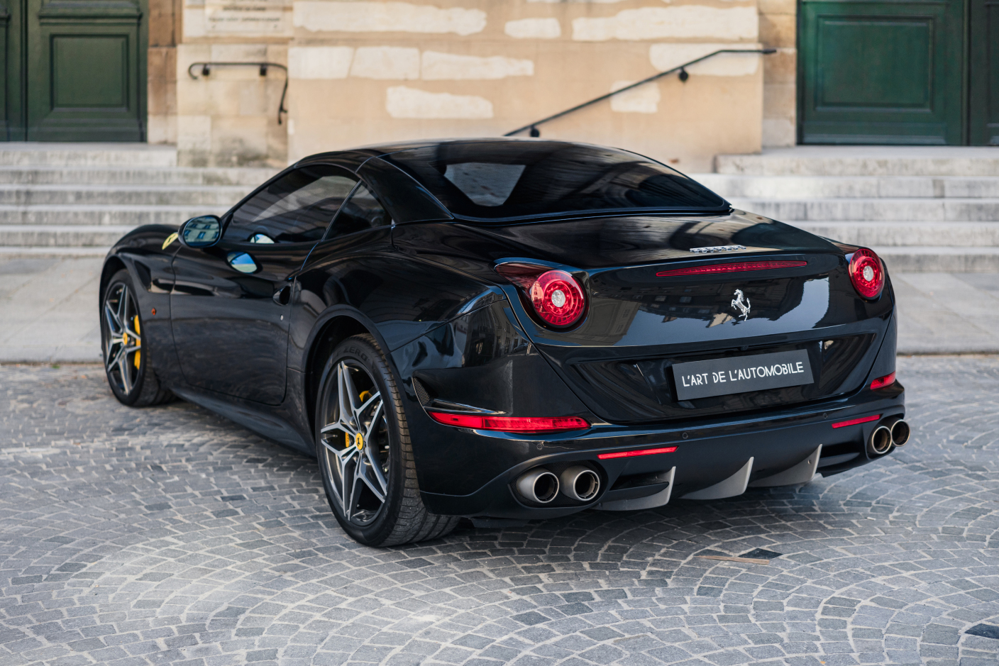 L'art de l'automobile | Ferrari California T *Nero Daytona*