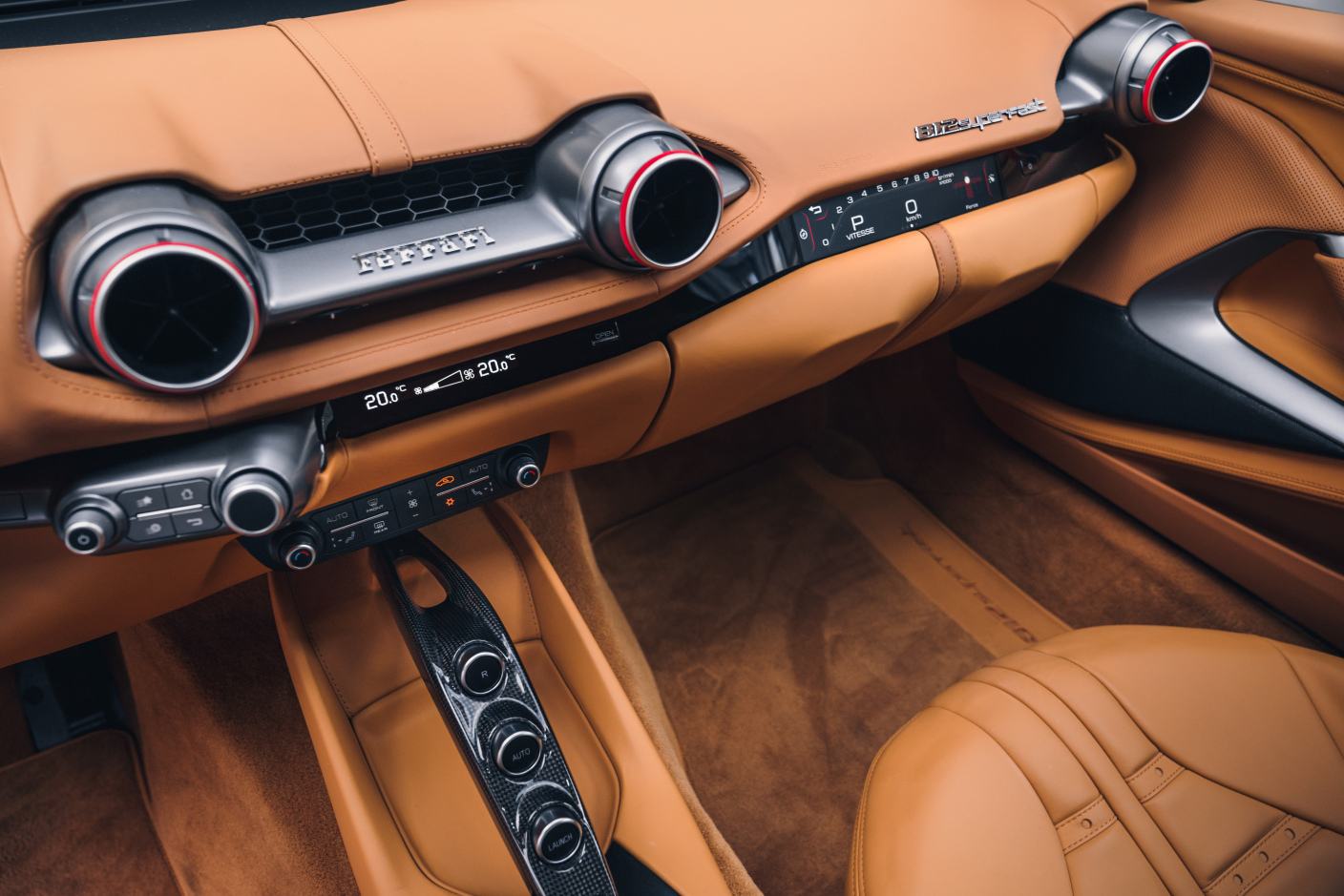 L'art de l'automobile | Ferrari 812 Superfast *Rosso Berlinetta*