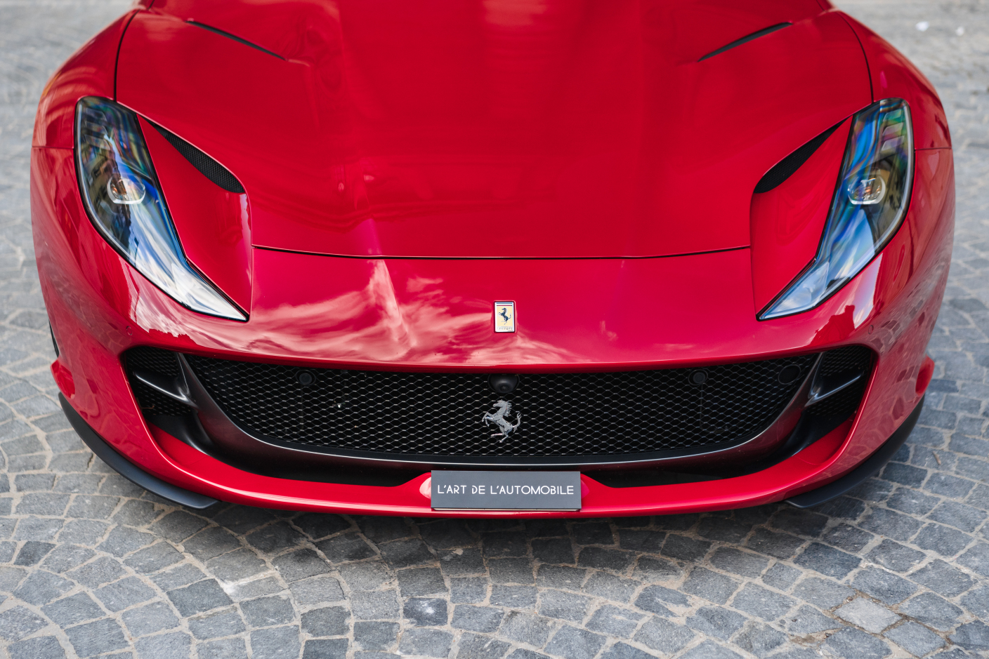 L'art de l'automobile | Ferrari 812 Superfast *Rosso Berlinetta*