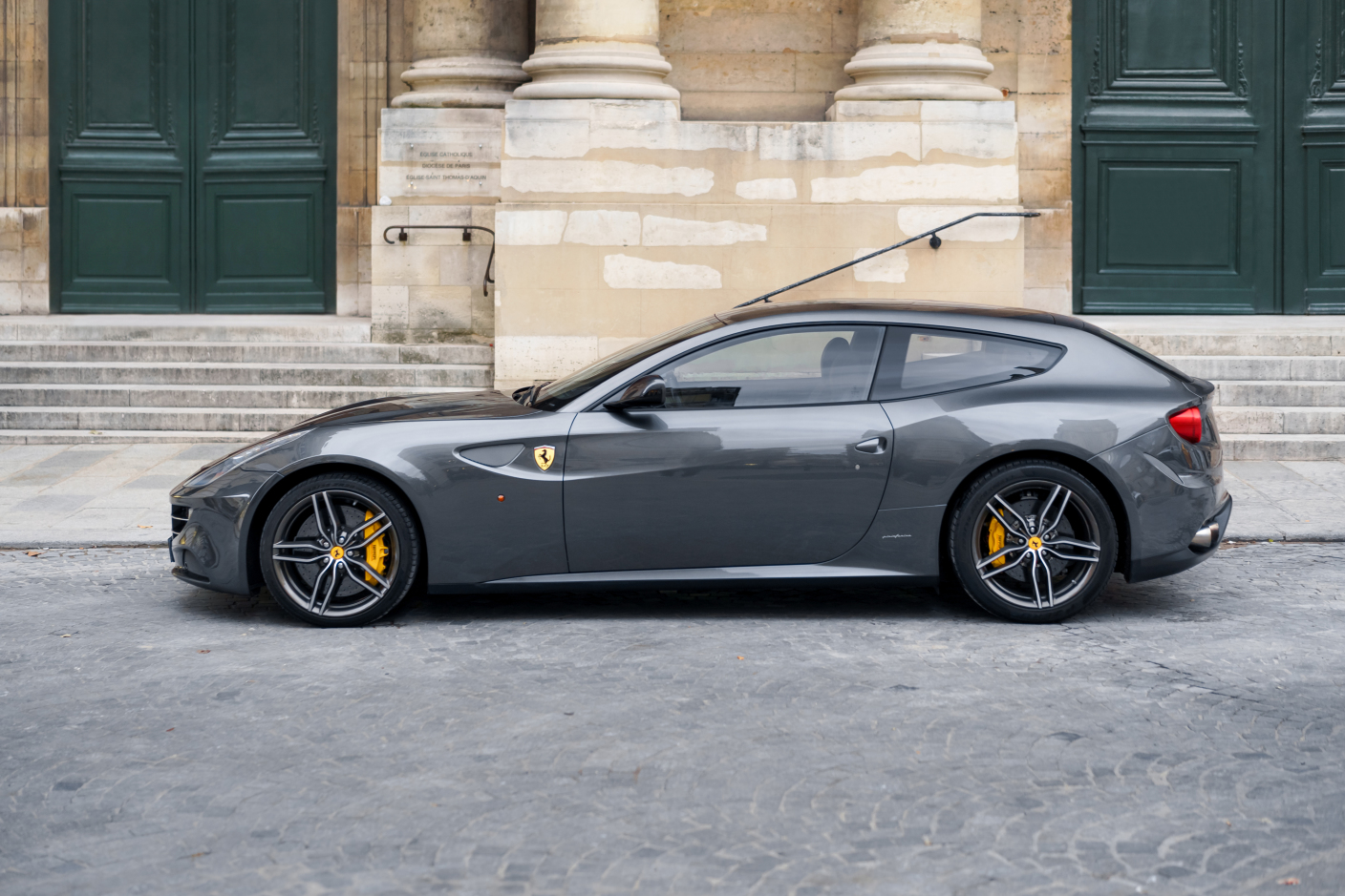 L'art de l'automobile | Ferrari FF *Full options*