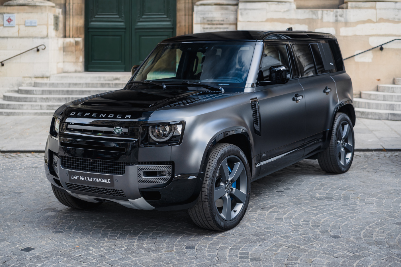 L'art de l'automobile | Land Rover Defender V8 Carpathian