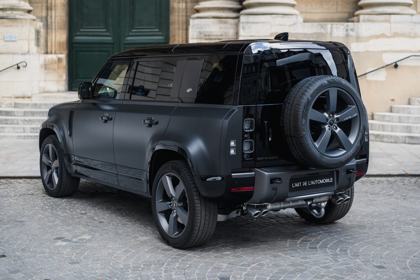 L'art de l'automobile | Land Rover Defender V8 Carpathian