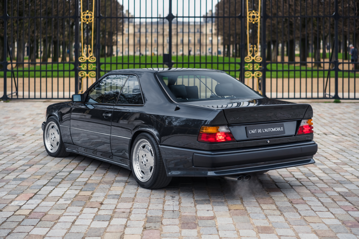 L'art de l'automobile | Mercedes 300 CE 3.4L AMG *Special order*