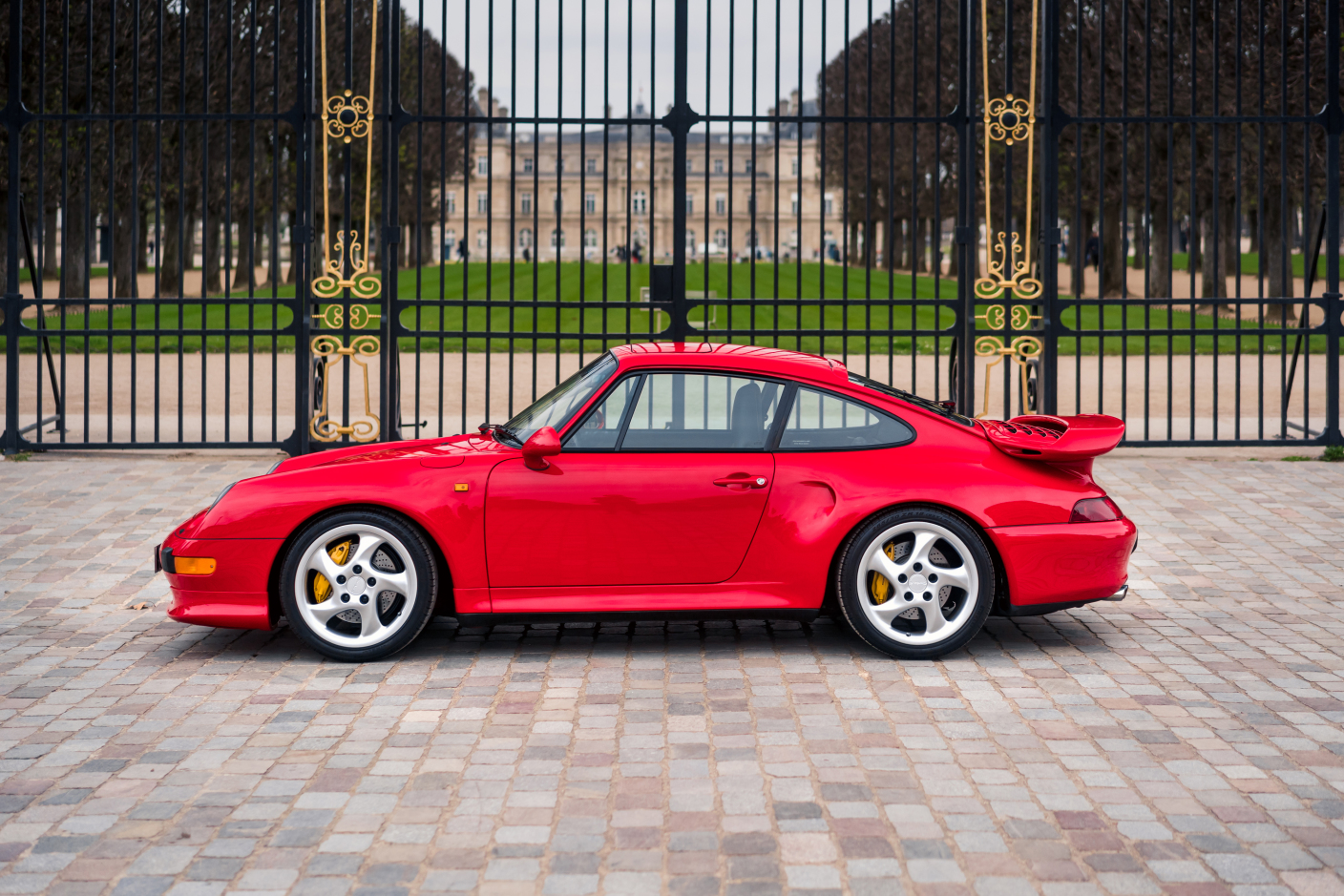 L'art de l'automobile | Porsche 993 Turbo S *US Spec and ultra low