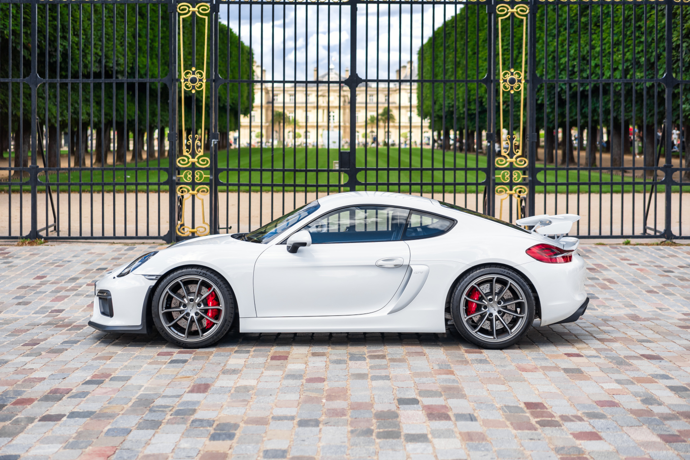 L'art de l'automobile | Porsche Cayman GT4 *918 Spyder seats*