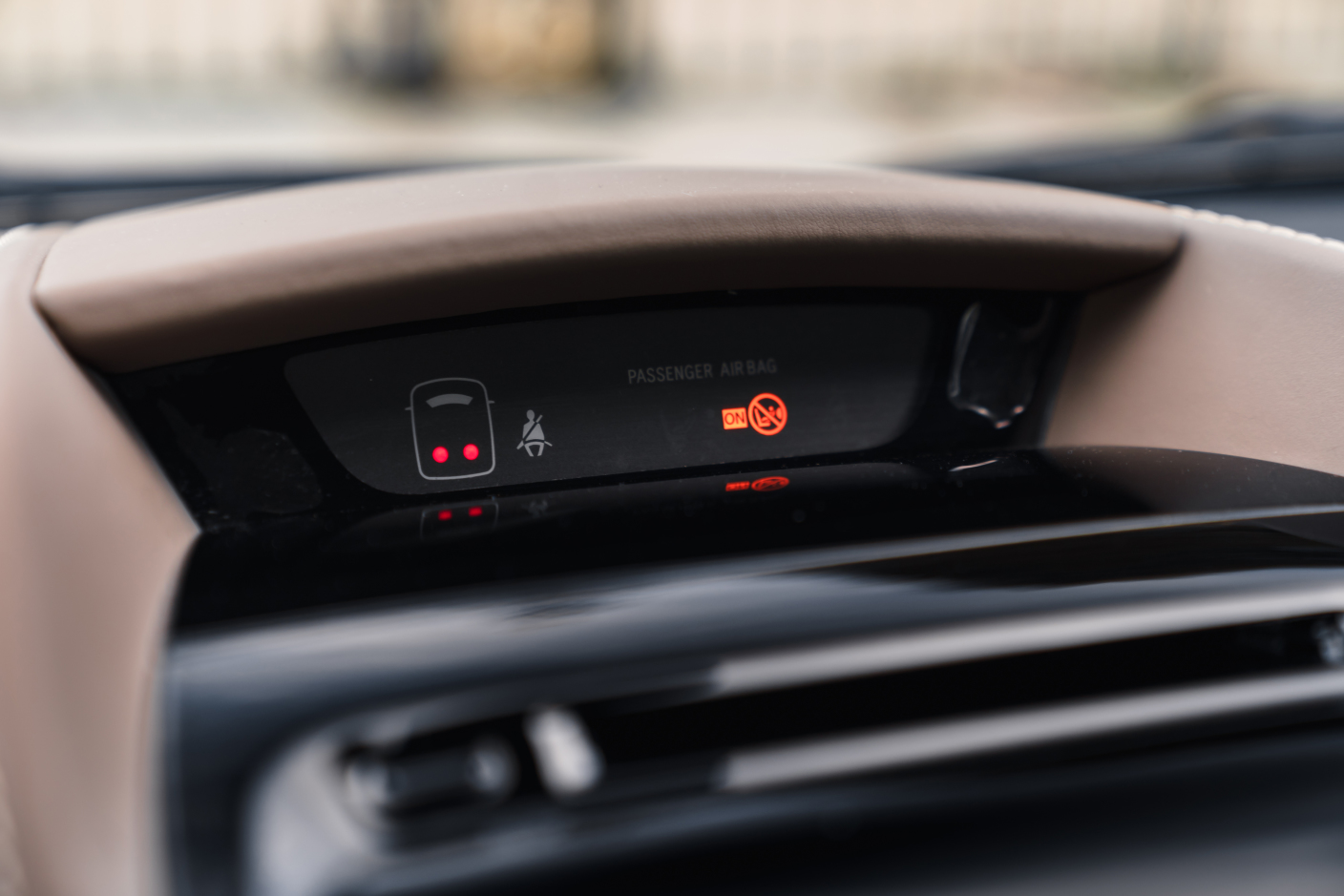 L'art de l'automobile | Aston Martin Cygnet *First hand and