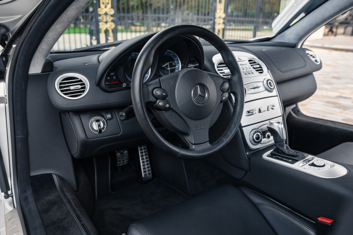 L'art de l'automobile | Mercedes SLR McLaren *First hand first