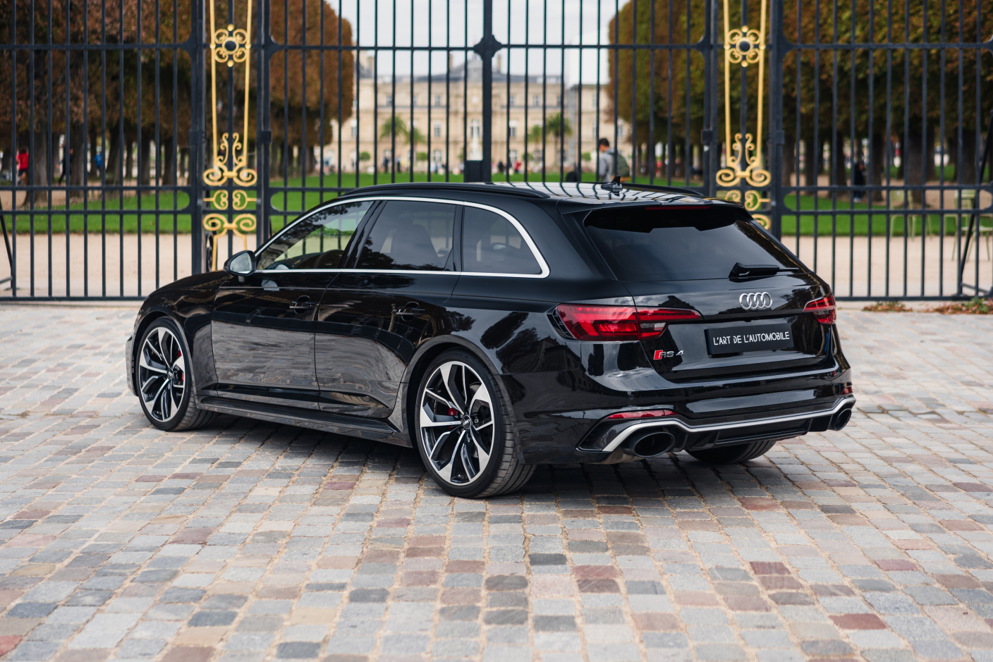 L'art de l'automobile | Audi RS4 Avant B9 *Full carbon*
