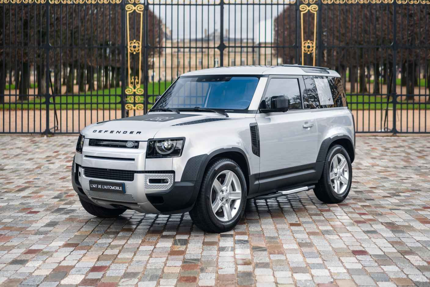 L'art de l'automobile | Land Rover Defender 90 HSE P400