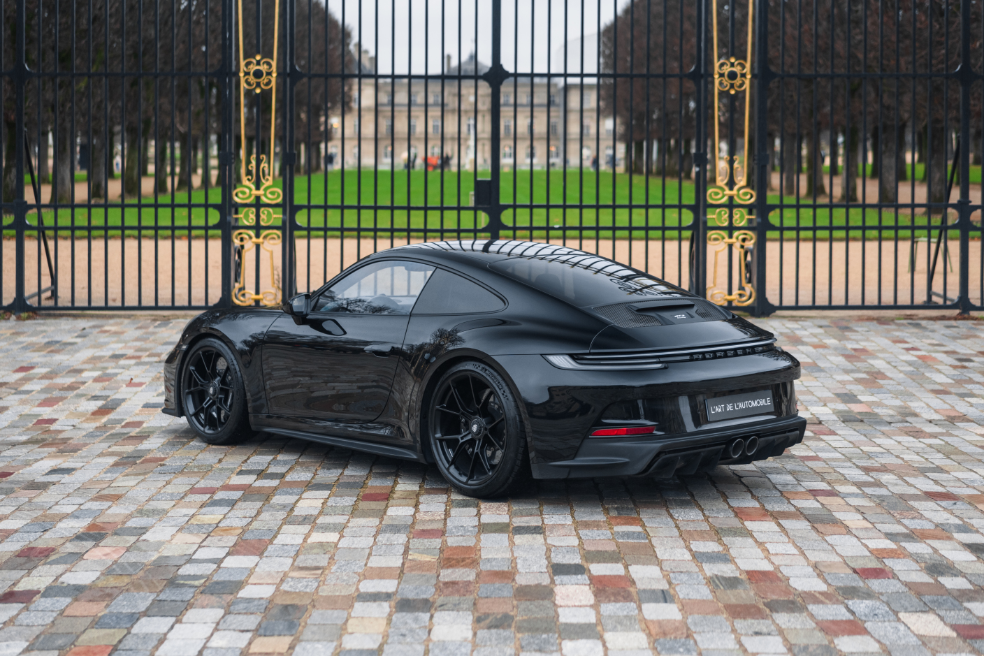 L'art de l'automobile | Porsche 992 GT3 Touring *Triple black*