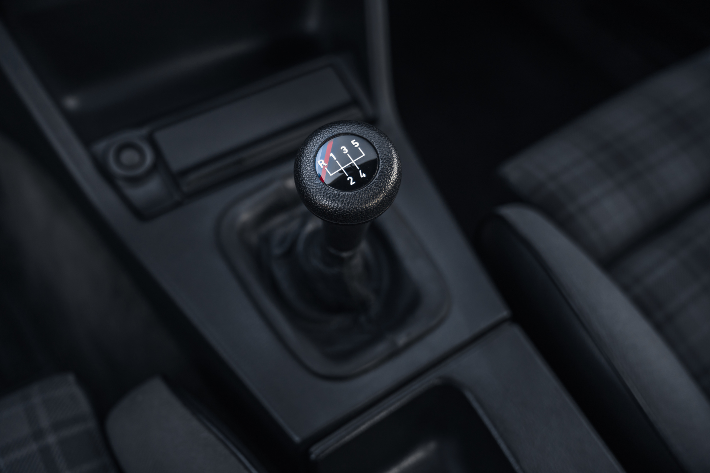 L'art de l'automobile | BMW 323i Coupe E30 *Sunroof*