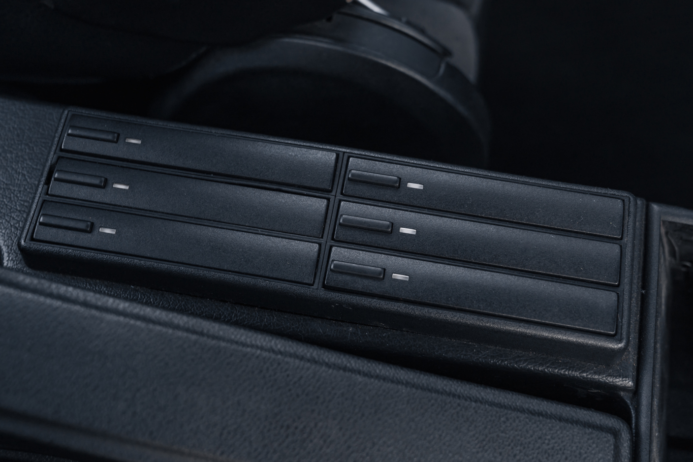 L'art de l'automobile | BMW 323i Coupe E30 *Sunroof*