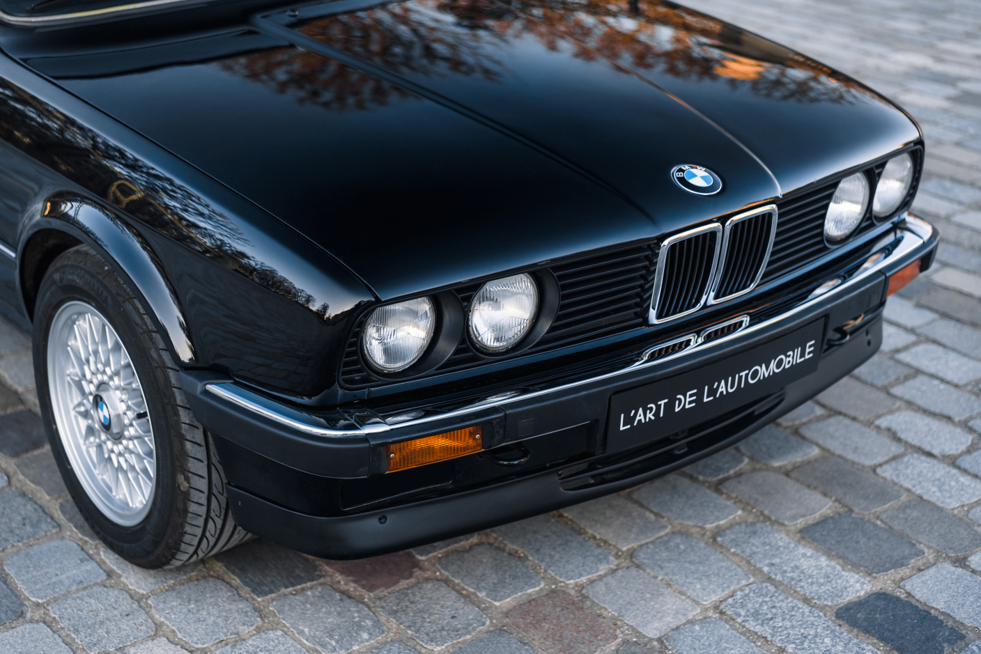 L'art de l'automobile | BMW 323i Coupe E30 *Sunroof*