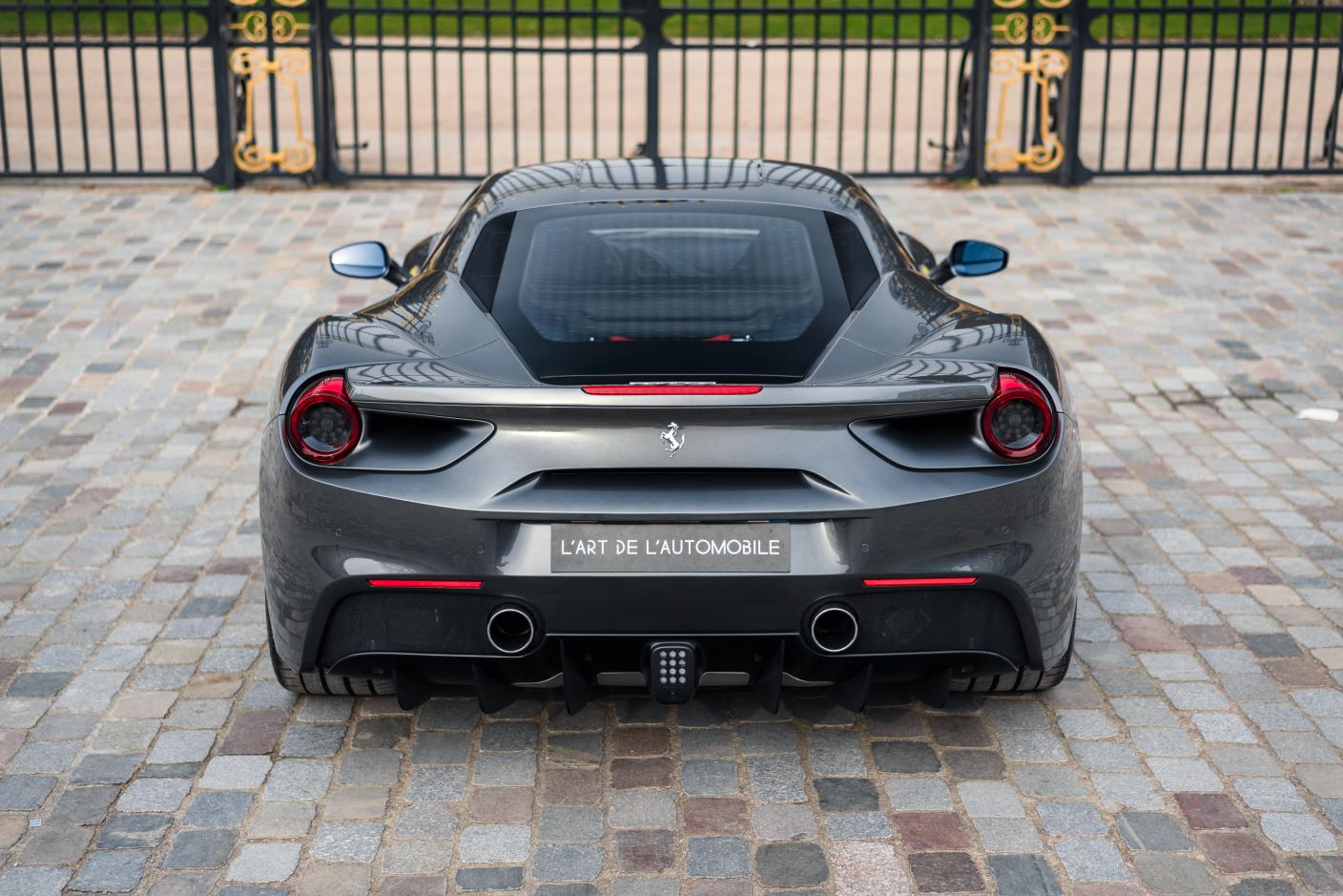 L'art de l'automobile | Ferrari 488 GTB *Grigio Silverstone*