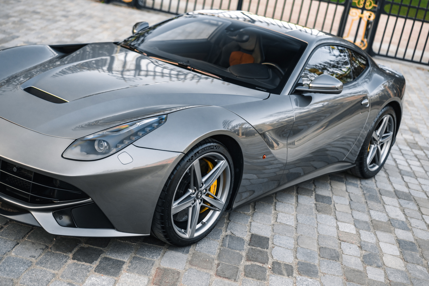 L'art de l'automobile | Ferrari F12 Berlinetta *Grigio Ferro*