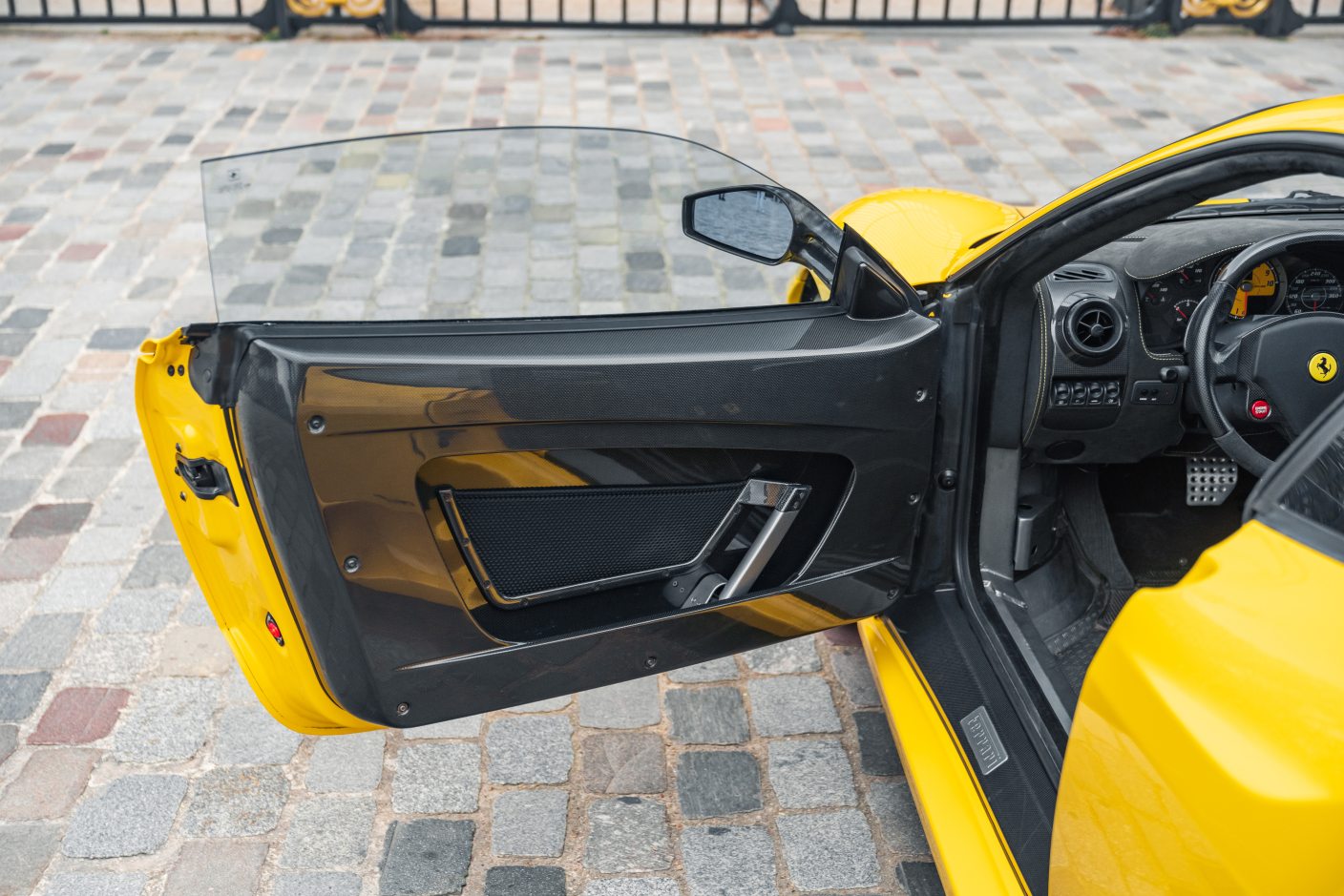 L'art de l'automobile | Ferrari 430 Scuderia *Giallo Modena*