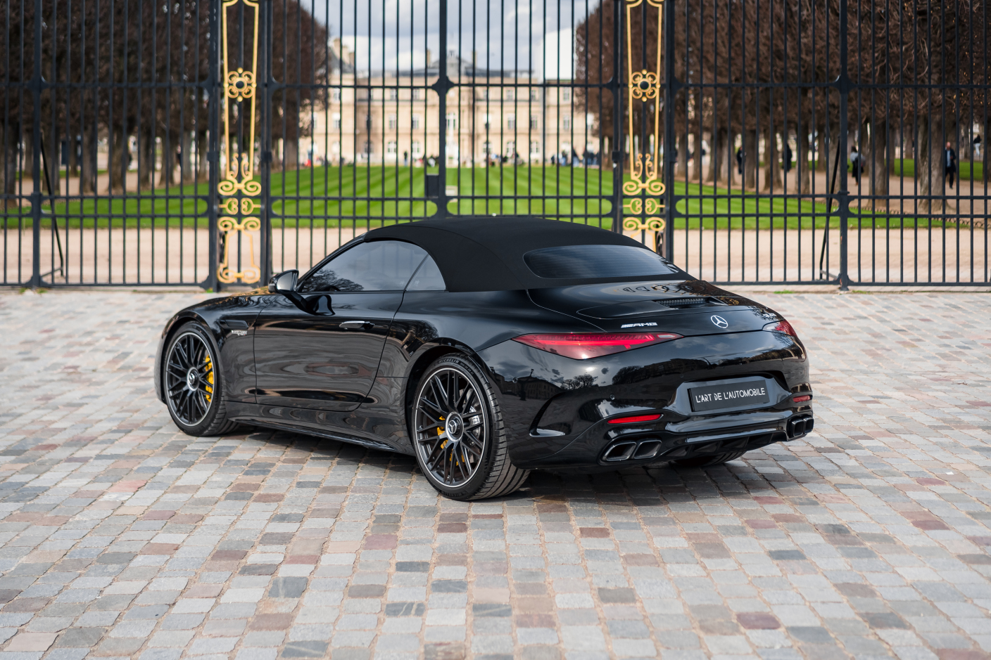 L'art de l'automobile | Mercedes SL 63 AMG Roadster *Like new*
