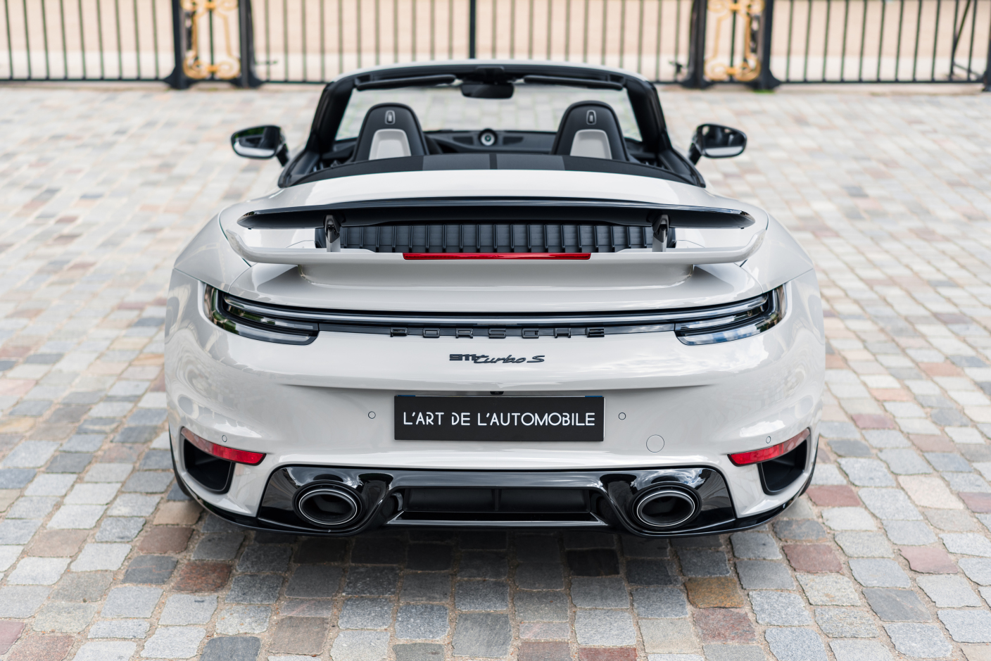 L'art de l'automobile | Porsche 992 Turbo S Cabriolet