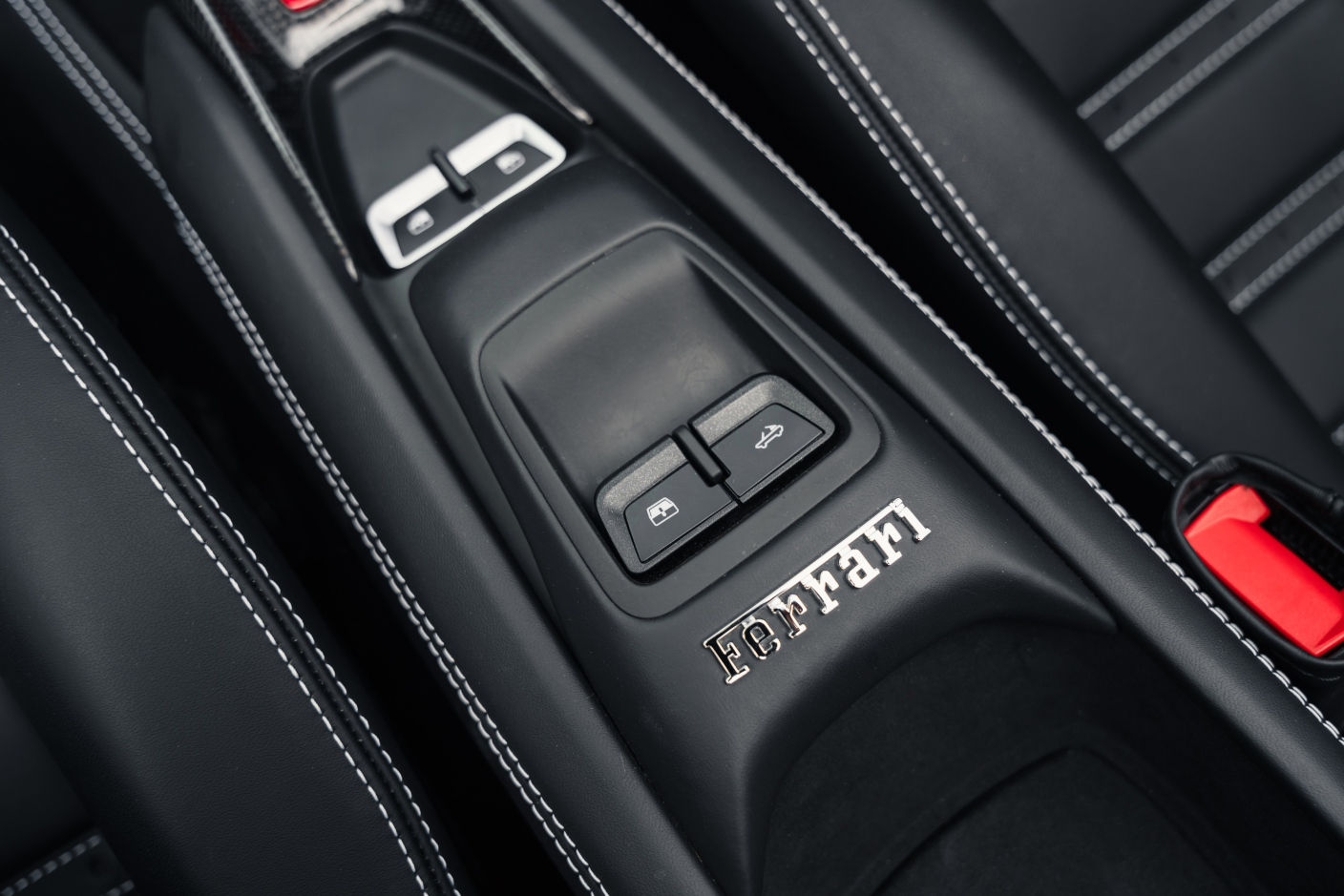 L'art de l'automobile | Ferrari F8 Spider *First hand*