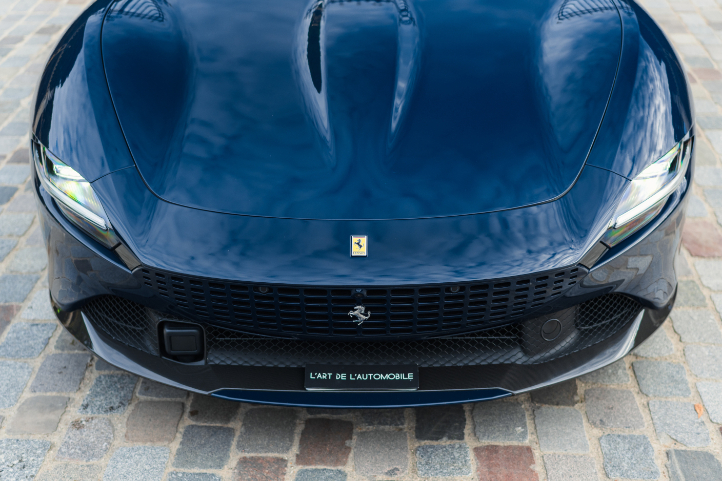 L'art de l'automobile | Ferrari Roma *Historical Color Blu