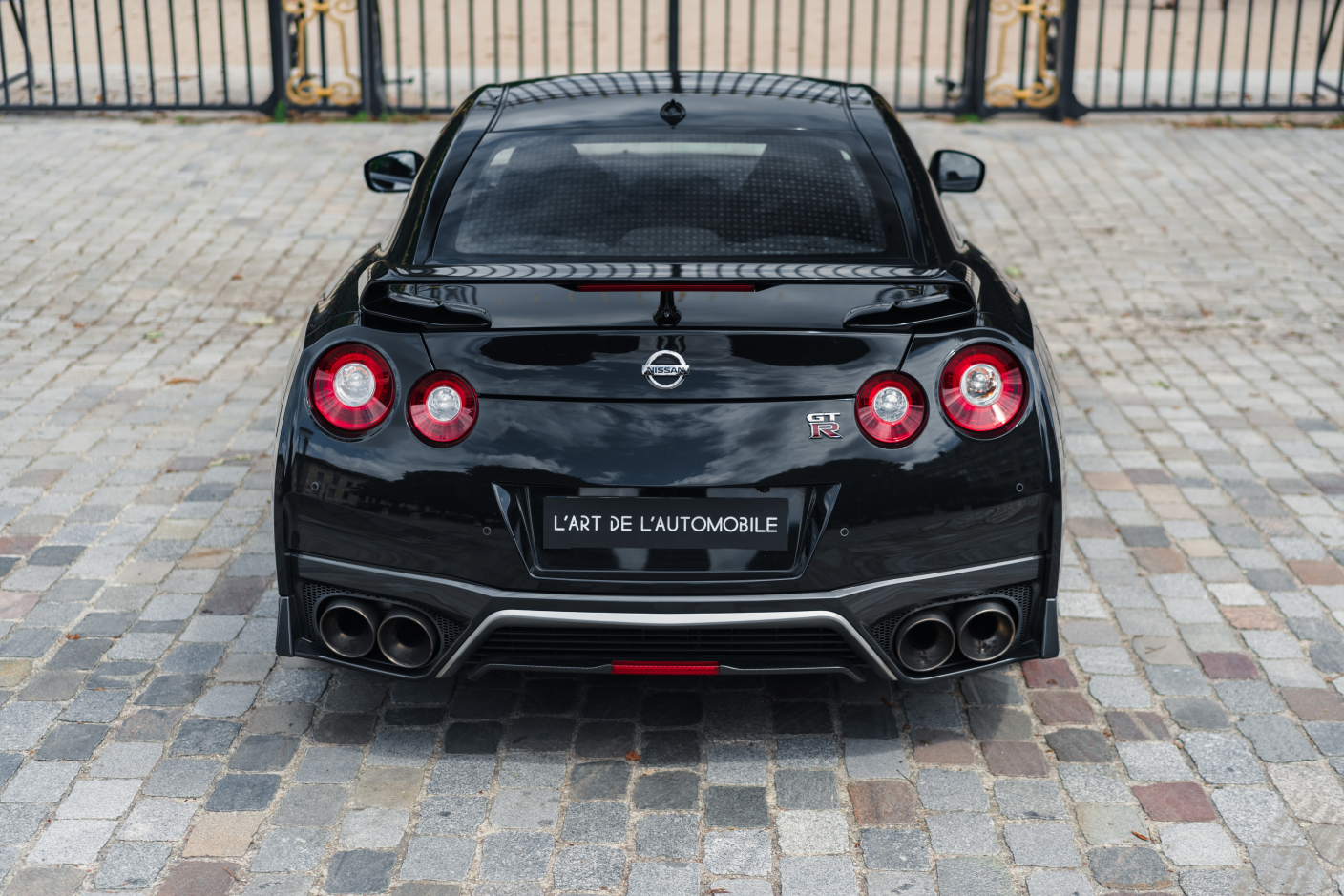 L'art de l'automobile | Nissan GT-R R35 570 *Black Edition*
