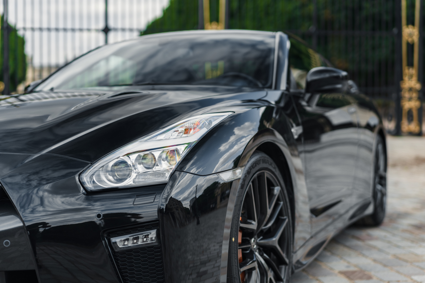 L'art de l'automobile | Nissan GT-R R35 570 *Black Edition*