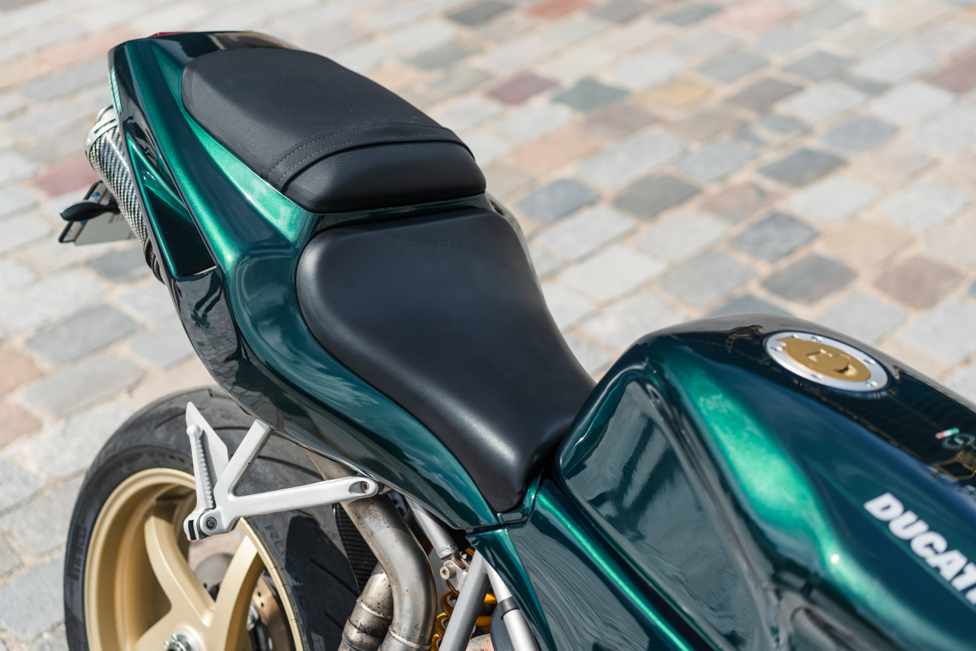 L'art de l'automobile | Ducati 998 Testastretta *Matrix