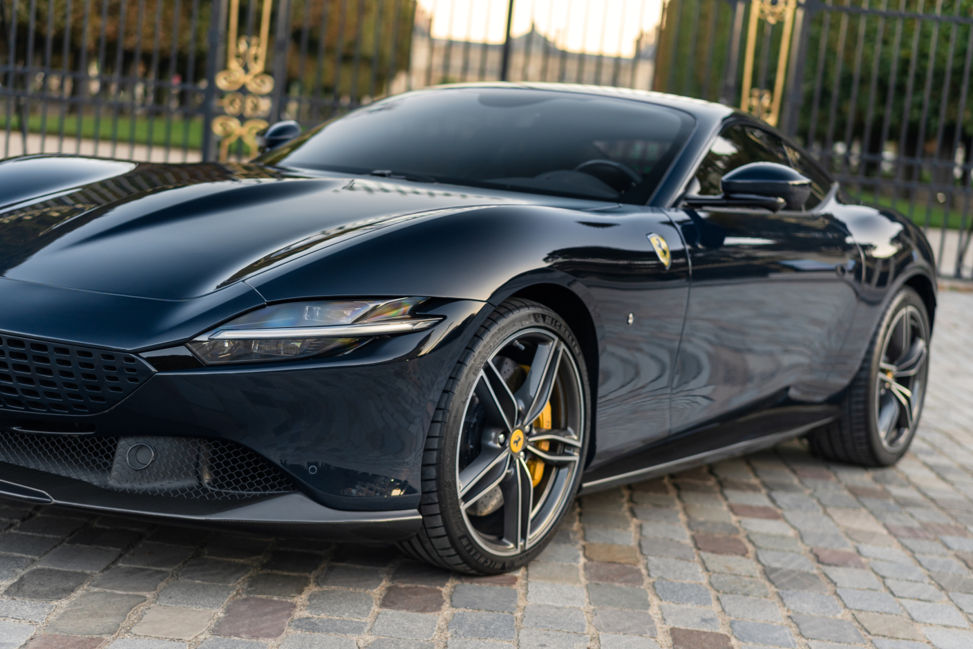 L'art de l'automobile | Ferrari Roma *Blu Pozzi*