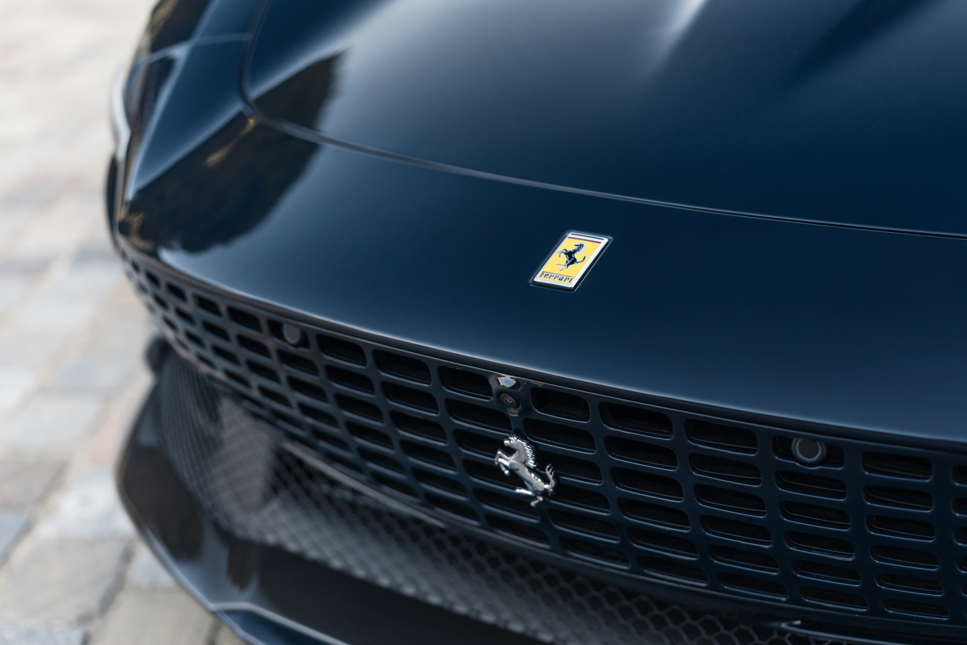L'art de l'automobile | Ferrari Roma *Blu Pozzi*