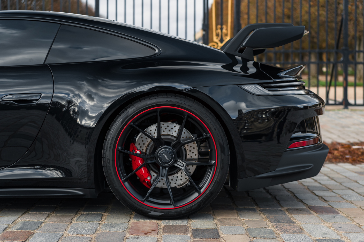 L'art de l'automobile | Porsche 992 GT3 *Low mileage*