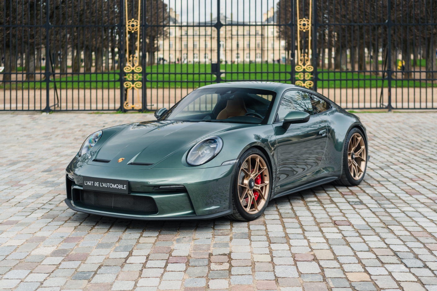L'art de l'automobile | Porsche 992 GT3 Touring *PTS Malachite