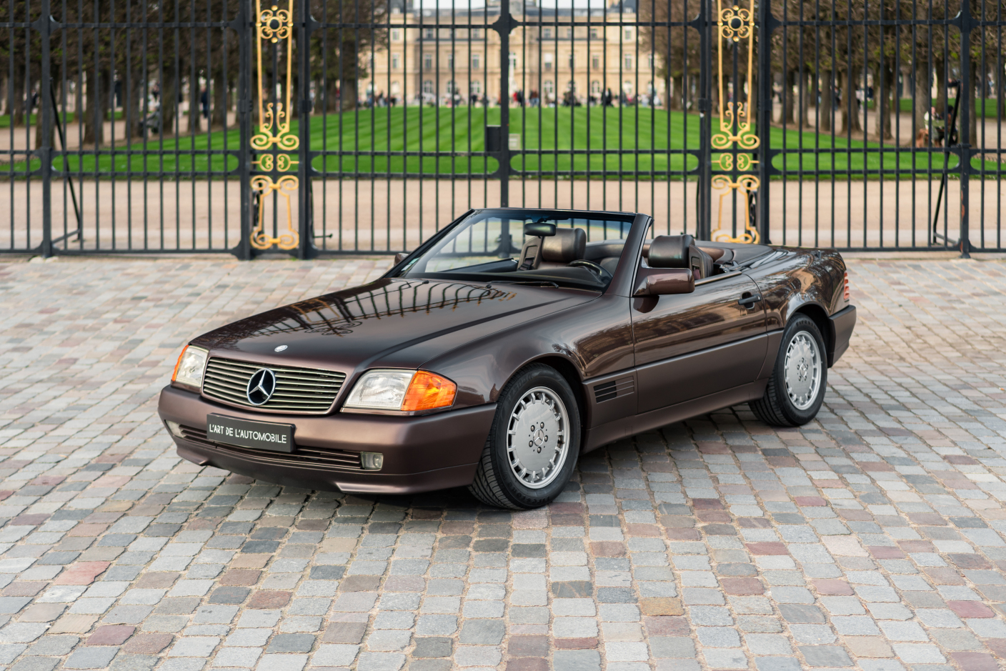 L'art de l'automobile | Mercedes 300 SL R129 *Brown on brown*