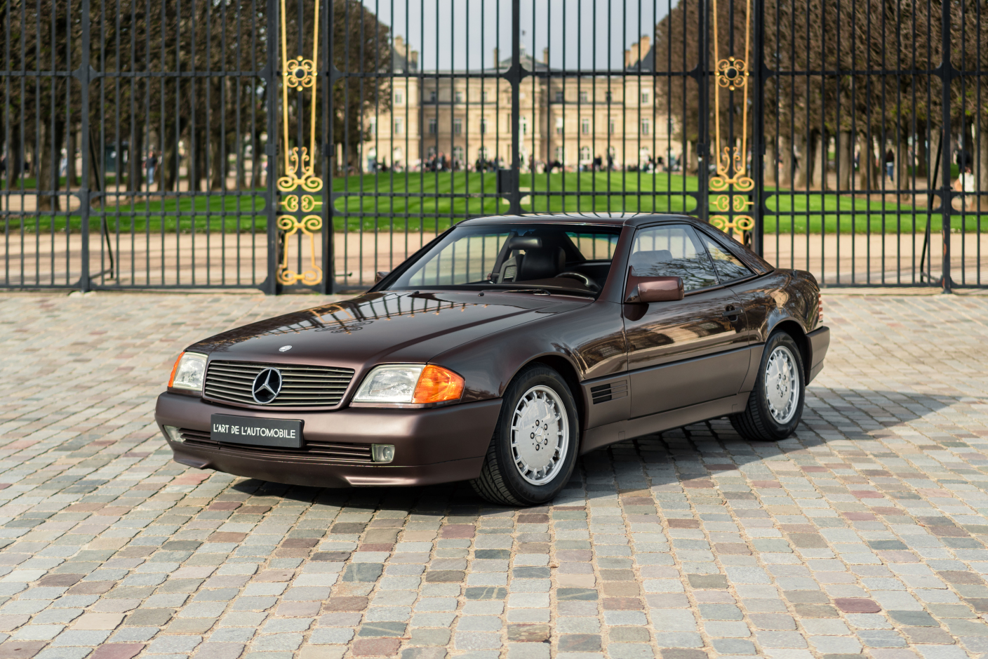 L'art de l'automobile | Mercedes 300 SL R129 *Brown on brown*