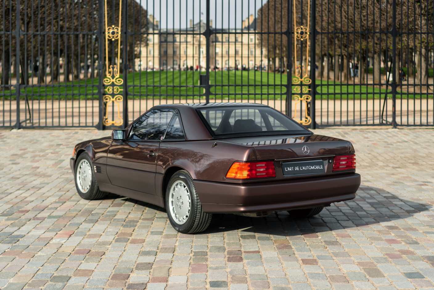 L'art de l'automobile | Mercedes 300 SL R129 *Brown on brown*