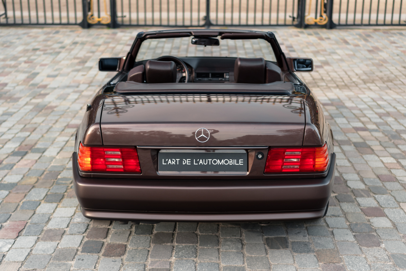 L'art de l'automobile | Mercedes 300 SL R129 *Brown on brown*