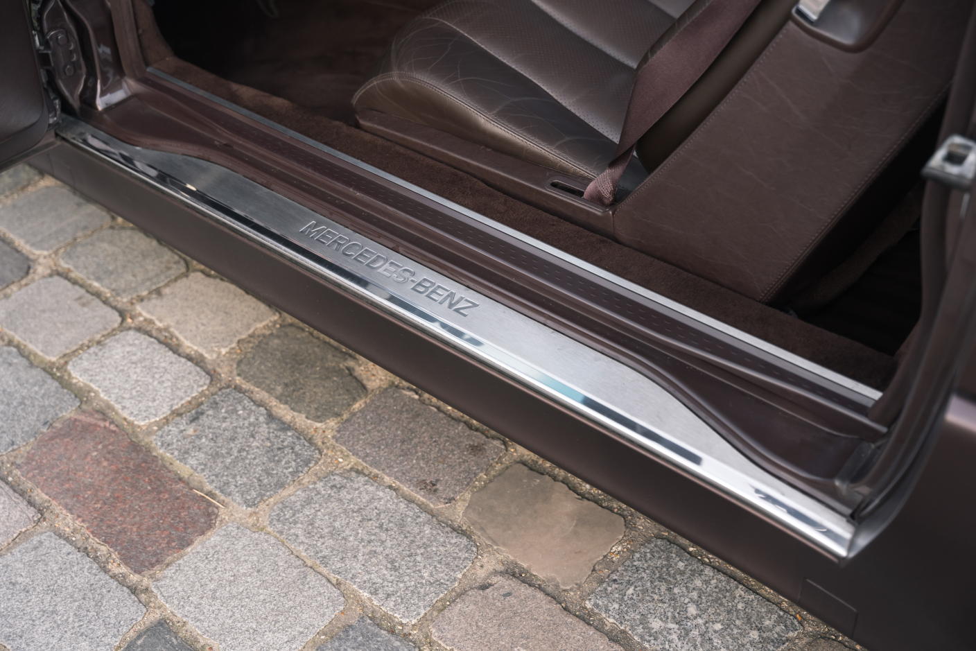 L'art de l'automobile | Mercedes 300 SL R129 *Brown on brown*