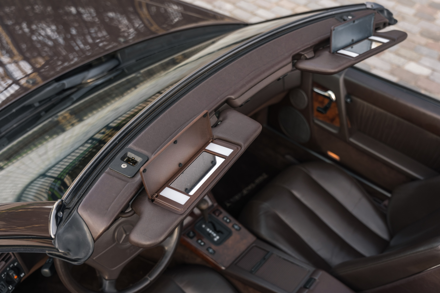 L'art de l'automobile | Mercedes 300 SL R129 *Brown on brown*