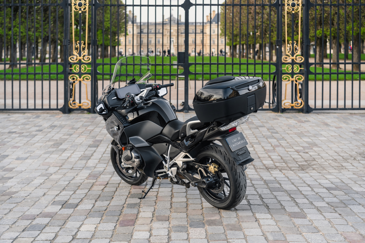 L'art de l'automobile | BMW R 1250 RT *Finition Pro, Triple Black*