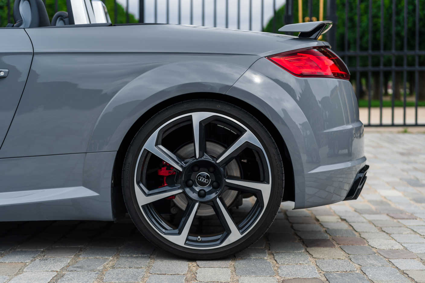 L'art de l'automobile | Audi TT RS Roadster *Nardo Grey*